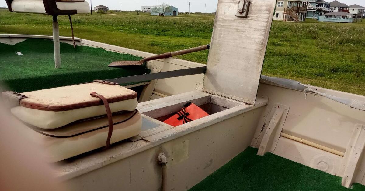 Boat and trailer call 361-484-7980 for $1750 in Port Lavaca, TX | For ...