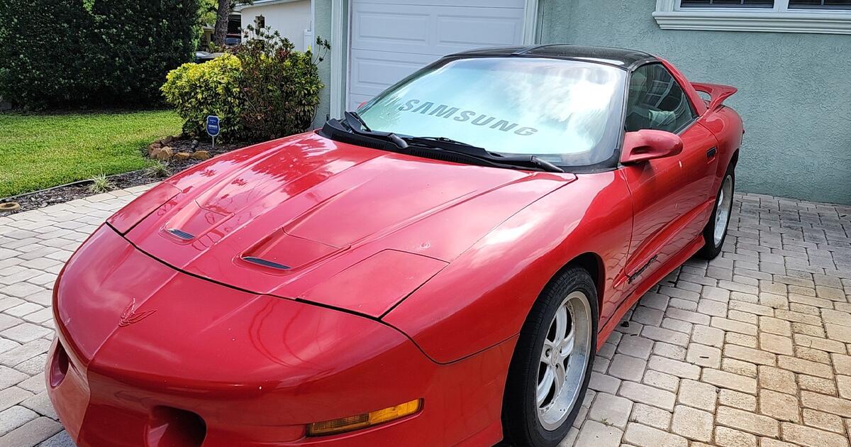 1993 Pontiac Firebird Trans Am for $5530 in St. Petersburg, FL | Finds — Nextdoor