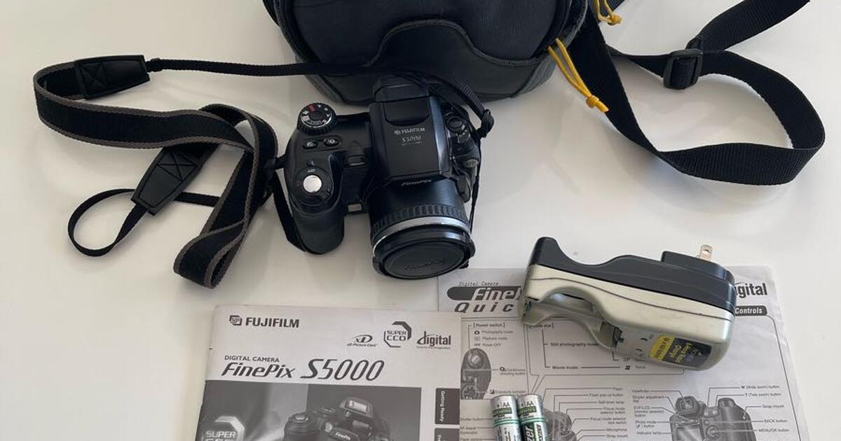 Camera Fujifilm FinePix S5000 Set $25 for $25 in St. Charles, MO | For ...