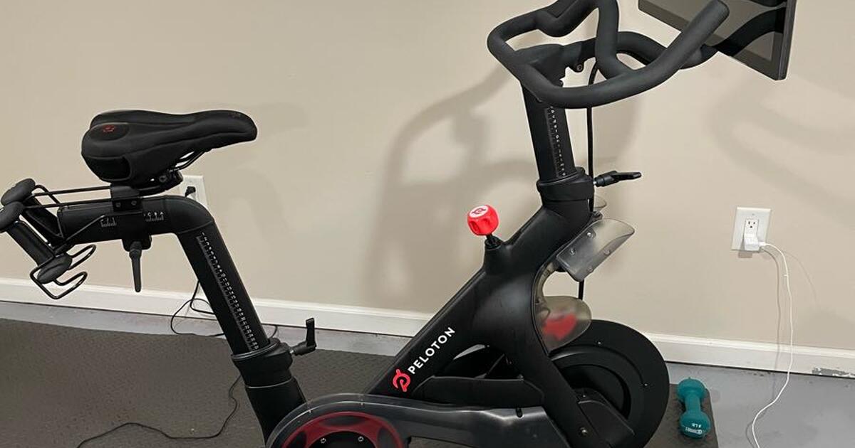 Used Peloton for $400 in Colts Neck, NJ | For Sale & Free — Nextdoor
