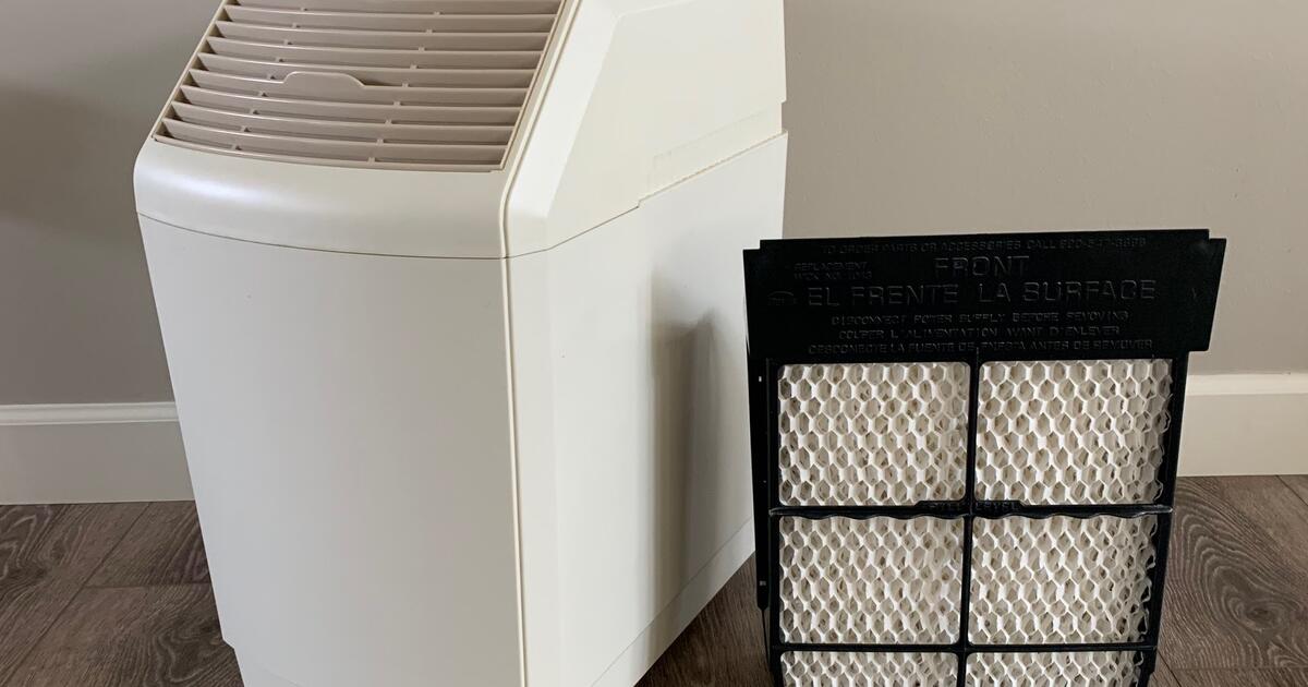 Humidifier - Bemis/Essickair Floor Humidifier for $60 in Shallotte, NC ...
