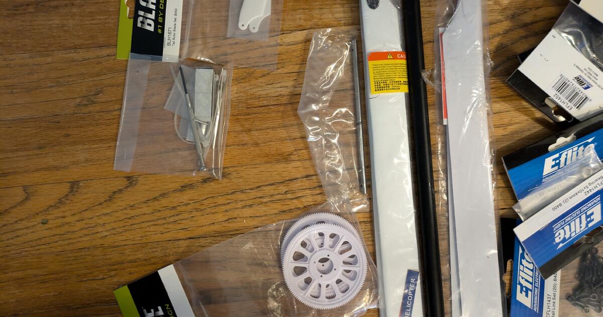 Blade 450 3D - Assorted Parts- E-flite Helicopter Parts & IMAX B3 Pro ...
