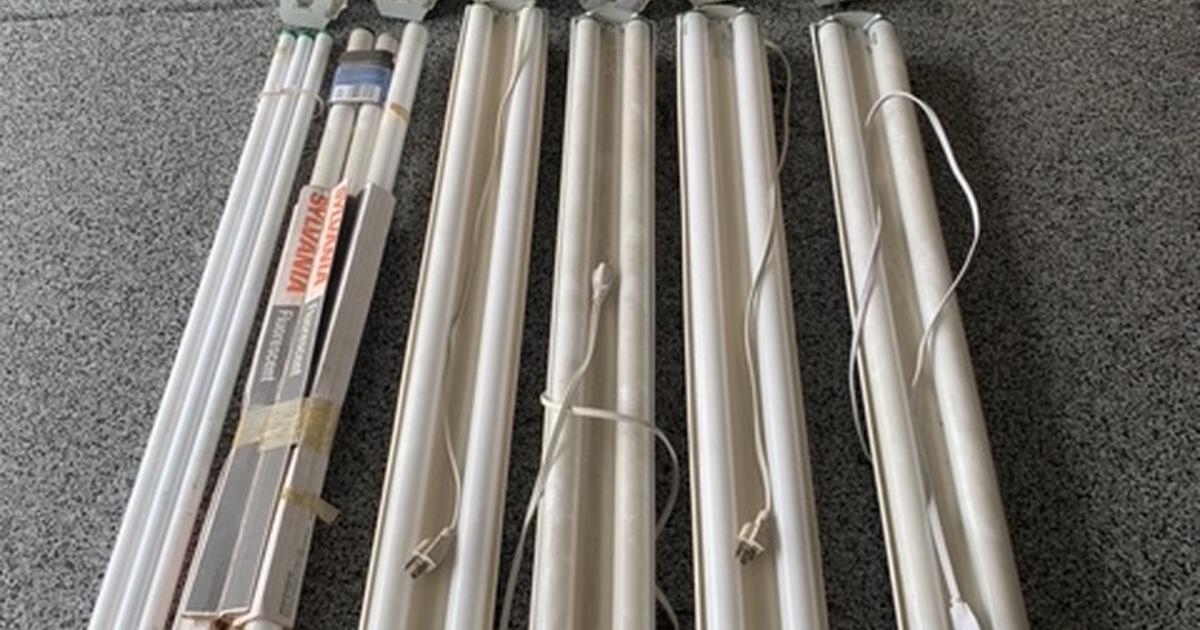 Fluorescent Light Fixtures - w/Bulbs for $3 in Myrtle Beach, SC | Finds ...