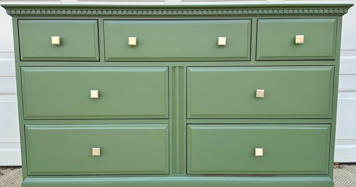 SOLID CHERRY WOOD - GREEK REVIVAL STYLE - 7 DRAWER DRESSER by DAVIS Co ...