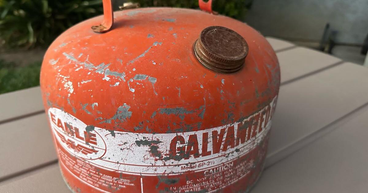 Galvanized Gas Can Eagle 2 1/2 Gallons. 1986 PC-012. No Holes for $28 ...