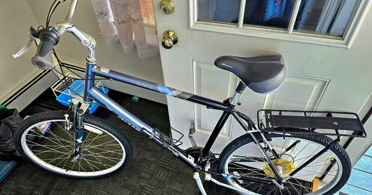 Diamondback Bicycle + Car bike rack for $150 in Hampton, NH | For Sale ...