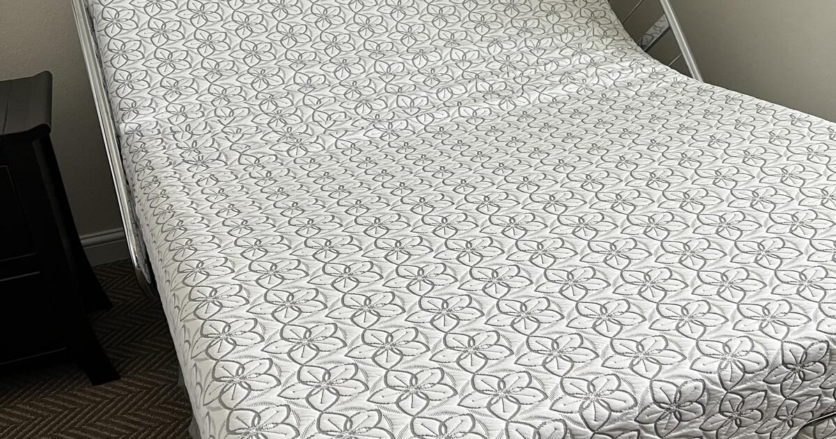 Brand new fully adjustable bed - full size with side rails and remote ...