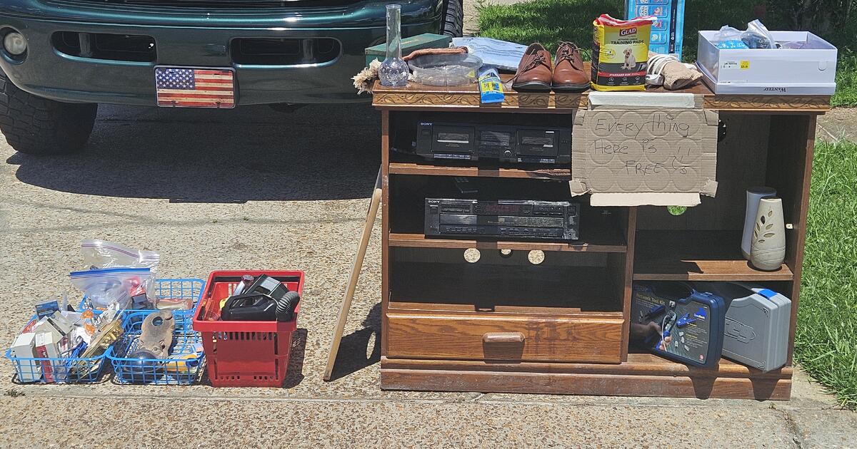 Free pop up curb side stuff for Free in Panama City, FL | For Sale ...