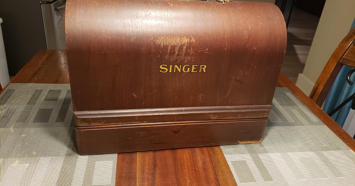 1942 Singer Model 99 Crinkle Sewing Machine In Bentwood Case W/ Key ...