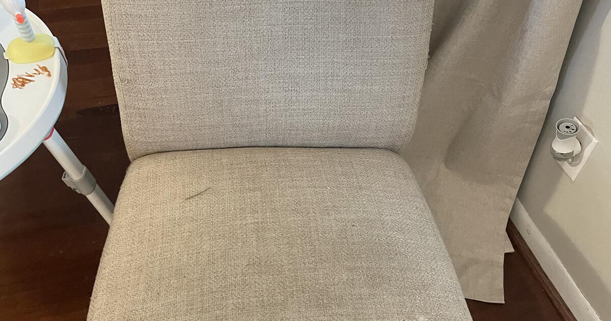 2 free chairs. And a free skip hop table. for Free in Chamblee, GA ...