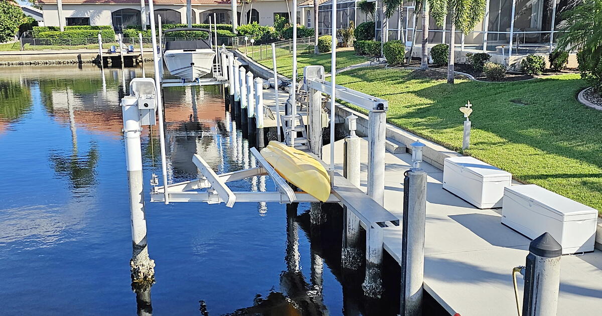 Three-Post Boat Lift 7,000 lb Rating for $490 in Punta Gorda, FL | For ...