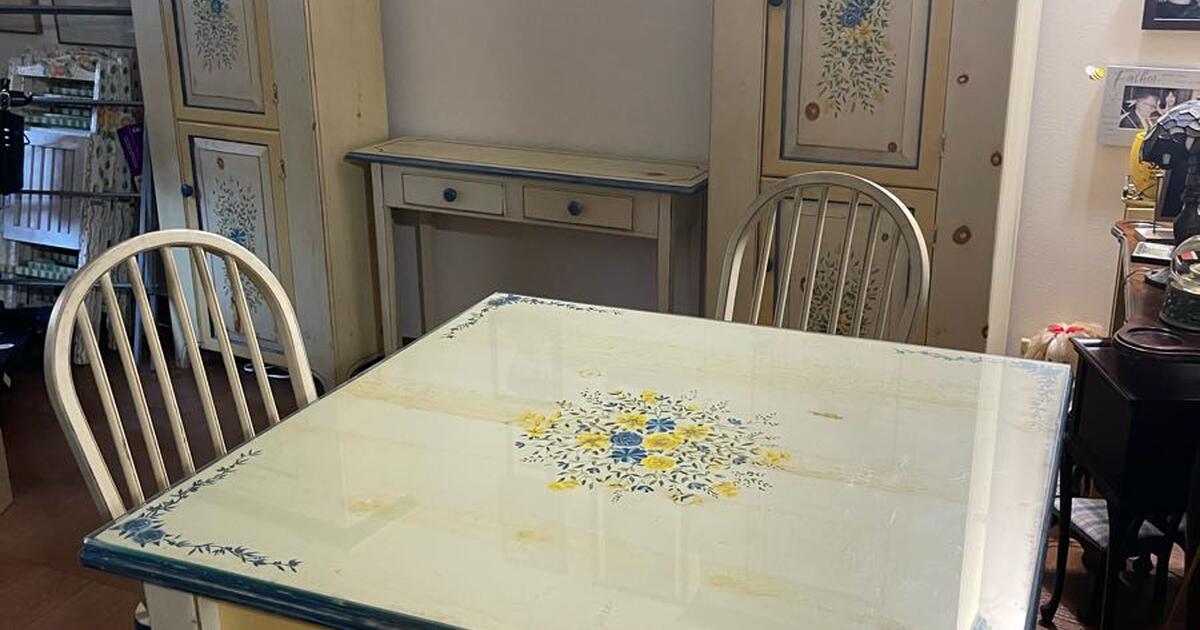 Antique furniture in East Brunswick, NJ | For Sale & Free — Nextdoor