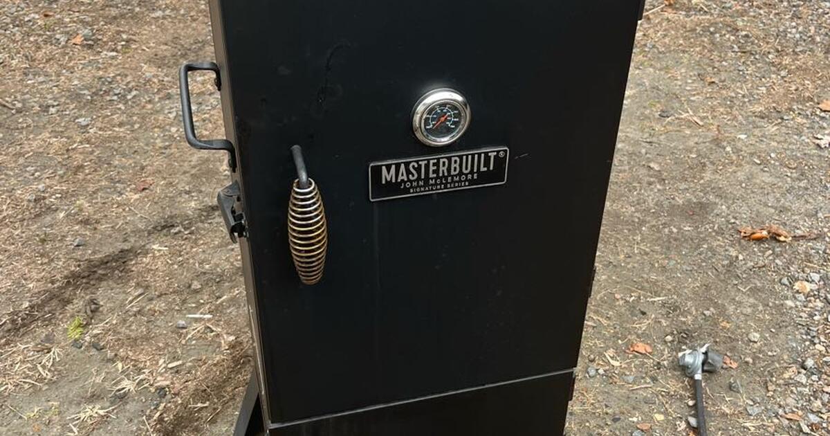 Masterbuilt propane Gas Smoker for $30 in Lebanon, NJ | For Sale & Free ...