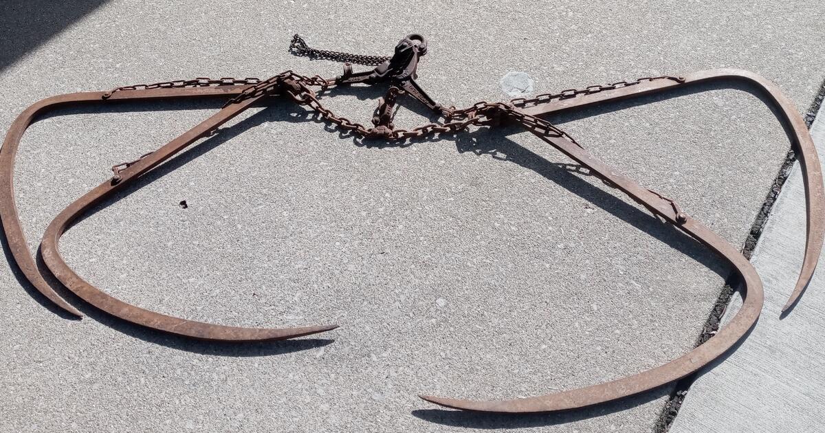Vintage Iron Claw Curved Hay Forks, 4 Tine for $35 in O Fallon, IL ...