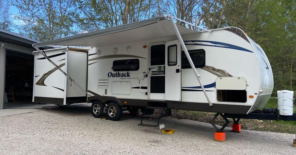 Travel trailer - 2010 Keystone Outback 300BH for $14000 in Hartland, WI ...