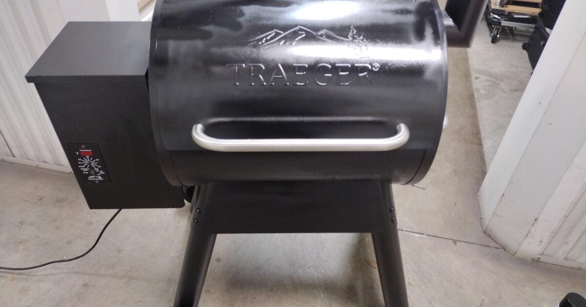 Traeger Pro Series 20 Smoker / Grill for $200 in Sun City Center, FL ...