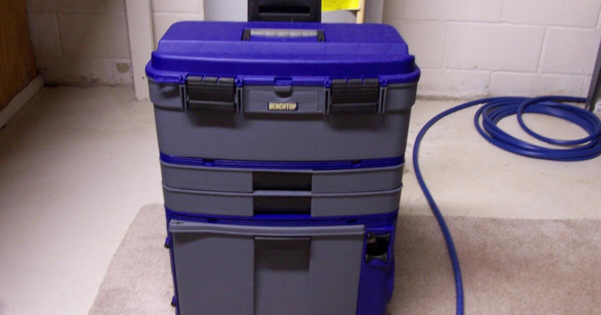 BenchTop Brand Mobile Tool Box for $50 in Leola, PA | For Sale & Free ...