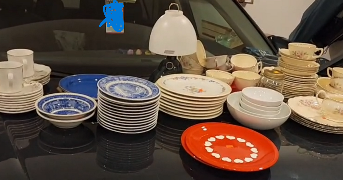 Lots of free kitchen items etc. -- curb alert for Monday (Burke) for ...