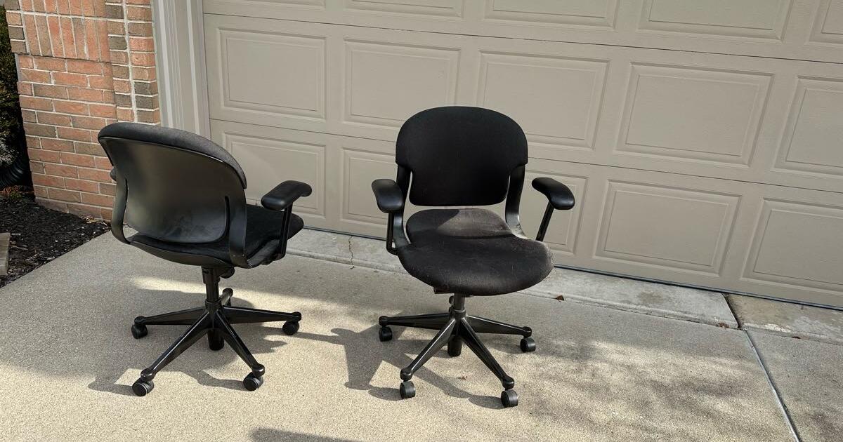 Office chairs for Free in Charter Township of Clinton, MI | For Sale ...