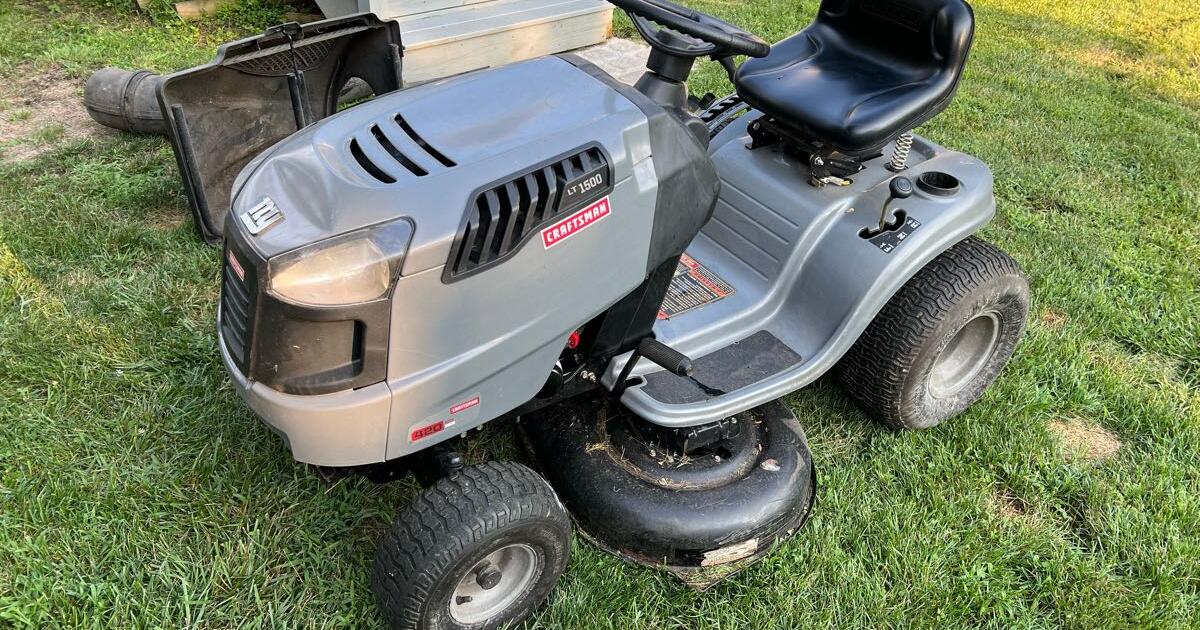 Craftsman LT1500 Riding Mower for $300 in Newton, NJ | For Sale & Free ...