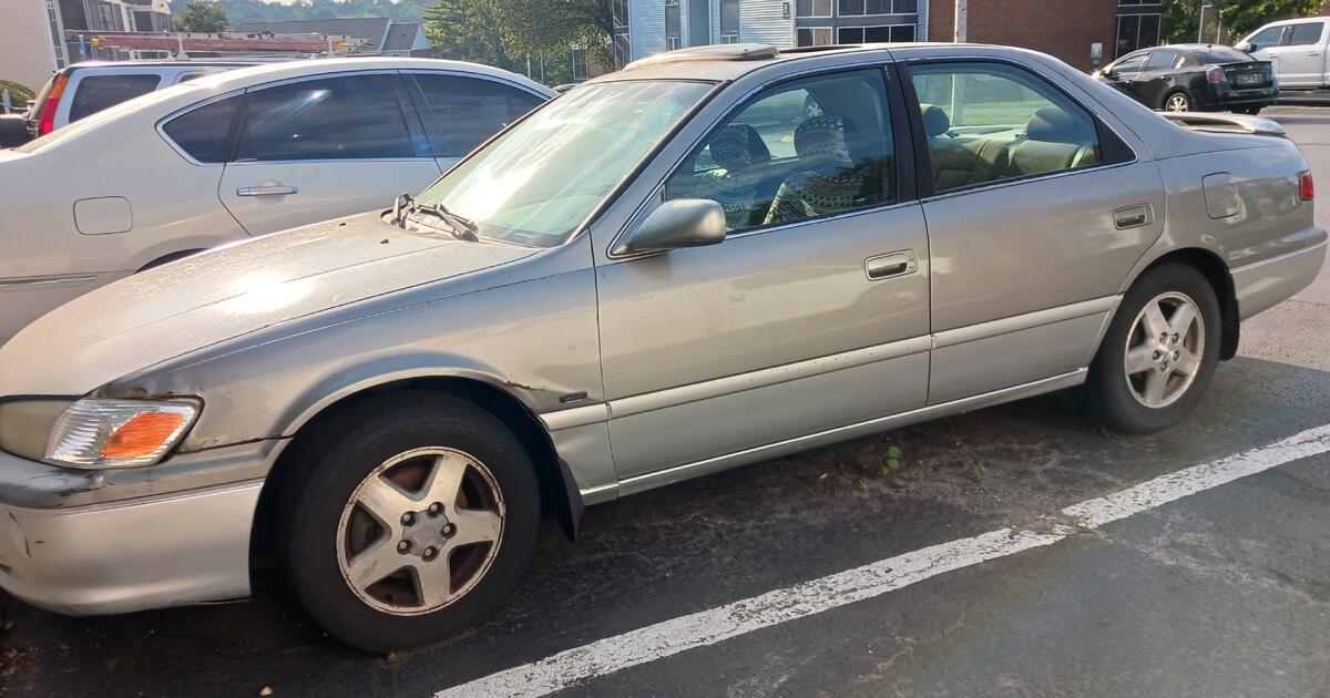 Used Golden Toyota Camry for $1200 in Nashville, TN | For Sale & Free ...
