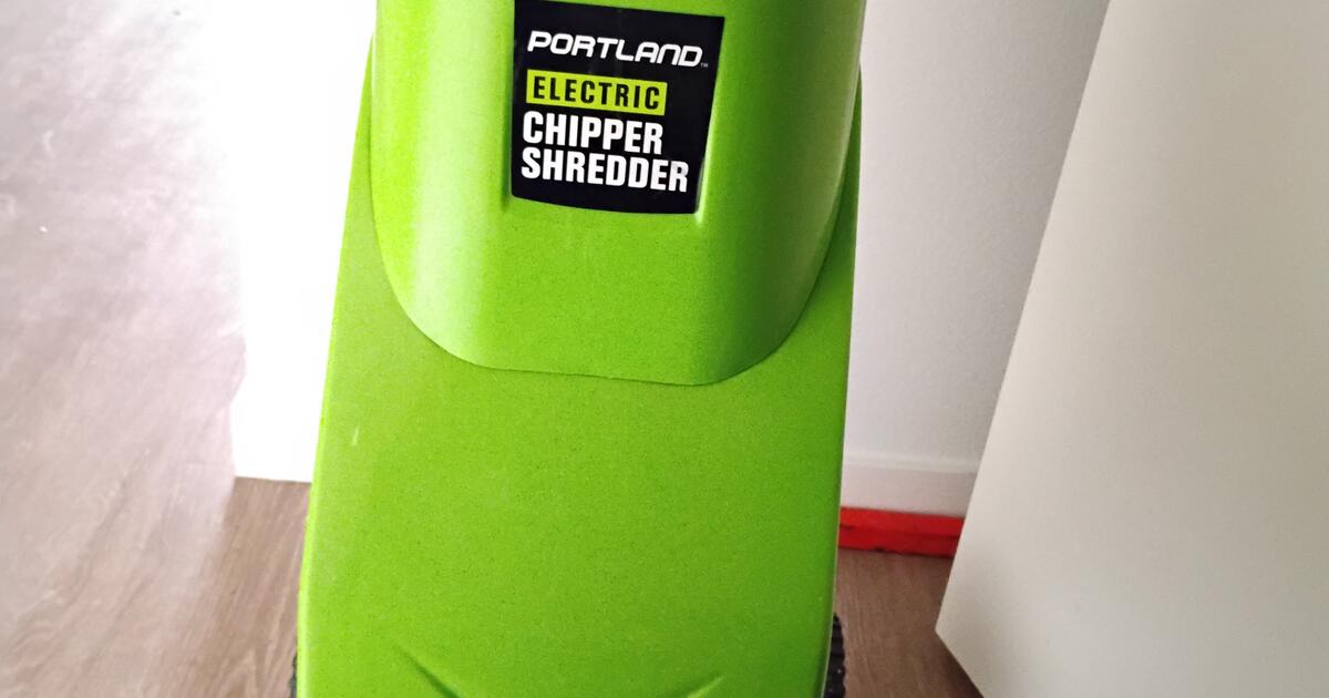 Green Electric Wood Chipper for $100 in Seattle, WA | For Sale & Free ...