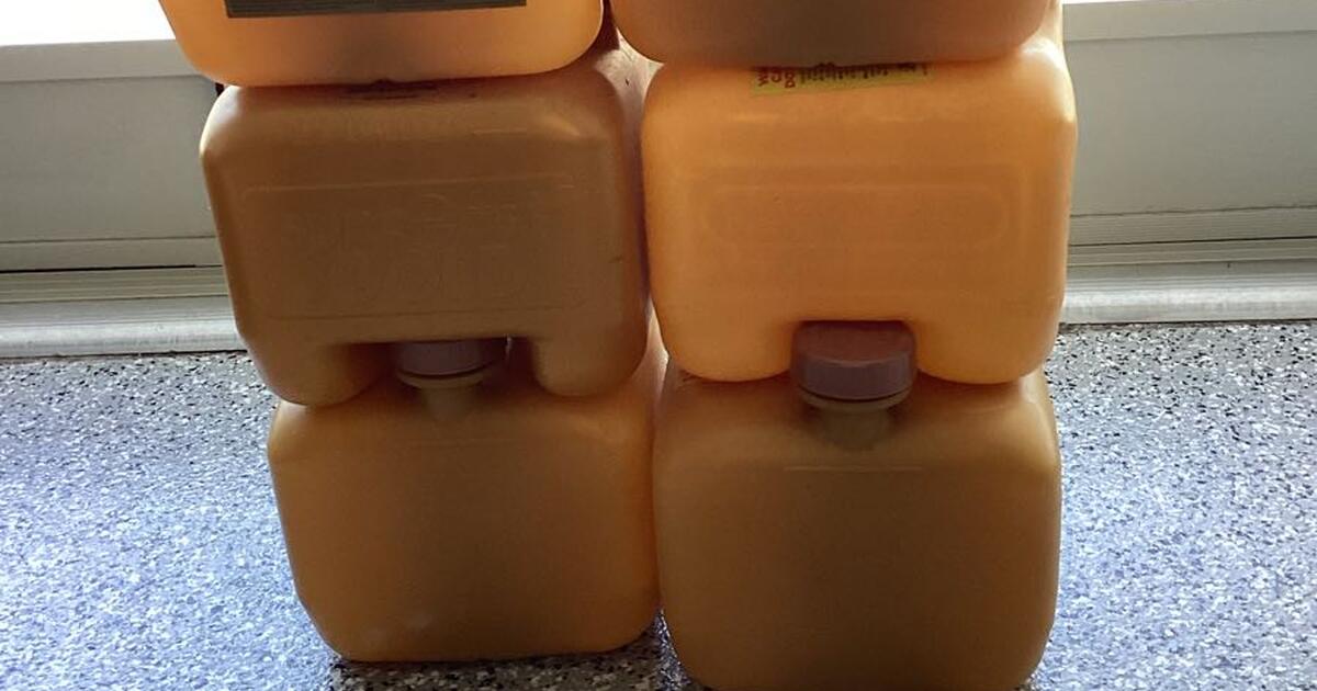 Pool Shock 5 Gallon containers (empty) six of them for $20 in Palm ...