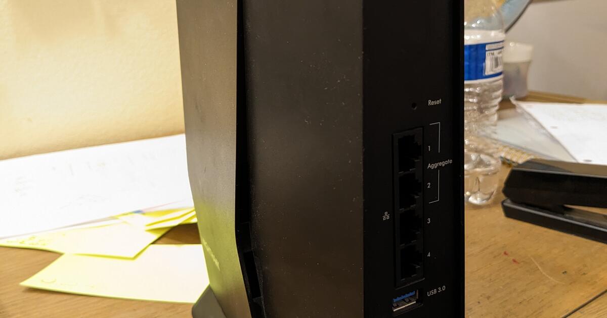 Cable modem/router and repeater-PENDING PICKUP for Free in Everett, WA ...