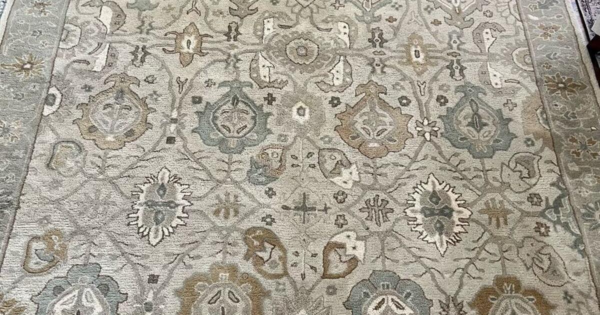 Ballard Designs Catherine Area Rug 8x10 for $30 in Houston, TX | For ...