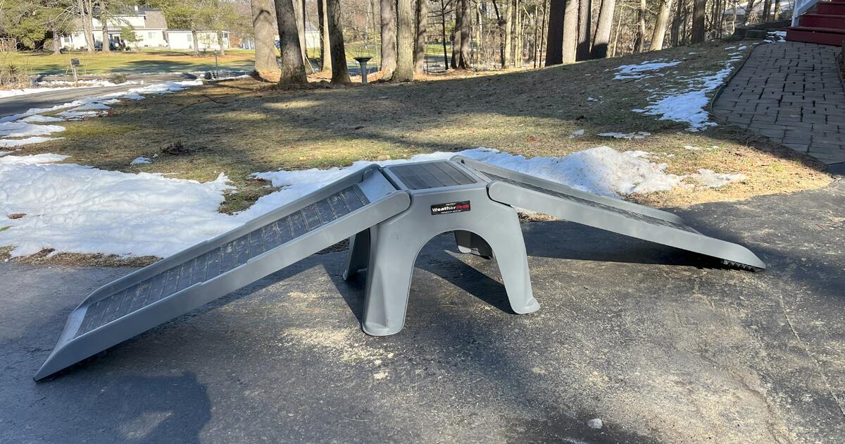 WeatherTech EasyRamp Dog Ramp for $125 in Corning, NY | For Sale & Free ...