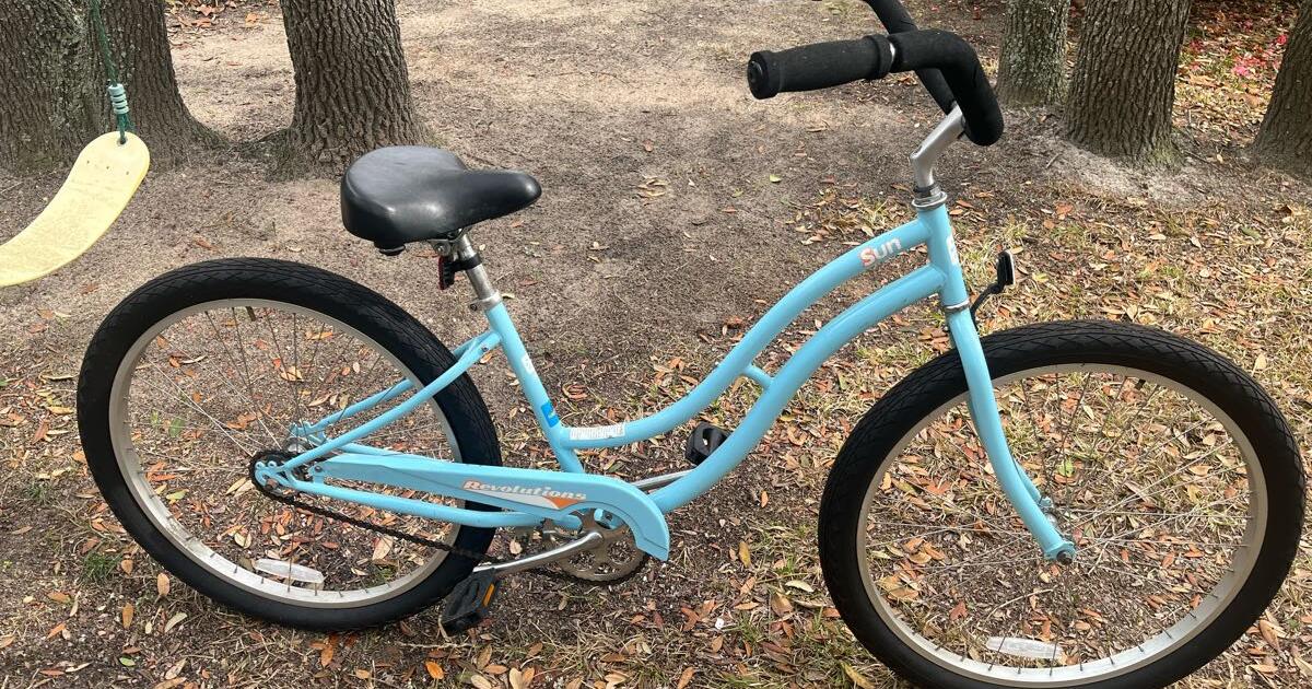 Women’s Sun beach cruiser for $125 in Oak Island, NC | For Sale & Free ...