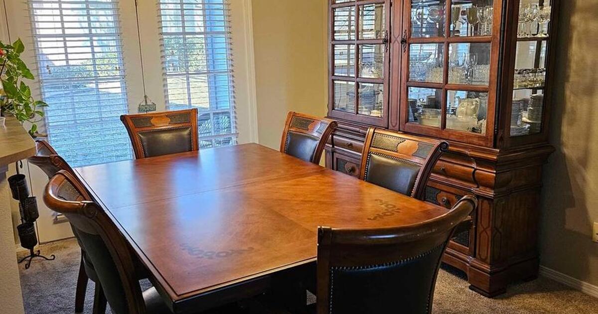 ASHLEY Dining Room Set - CASH Only for $950 in Wichita, KS | For Sale ...