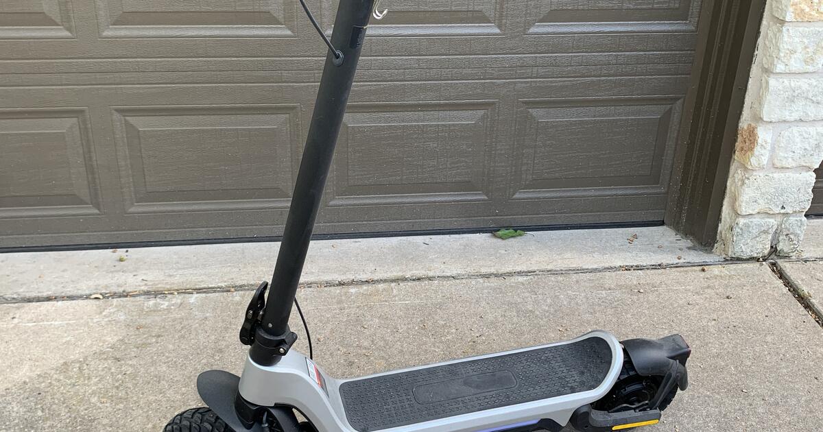 Sunhon S9+ Dual Motor Electric Scooter - 2000w - 31MPH - $1100 for Free ...