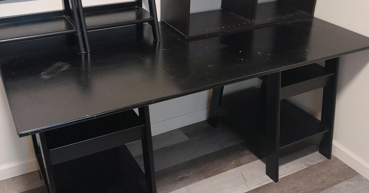 Black ART Desk, Very Sturdy for $40 in Lexington, KY | For Sale & Free ...