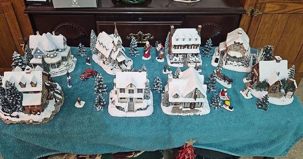 Christmas Village Set for $180 in Laughlin, NV | For Sale & Free — Nextdoor