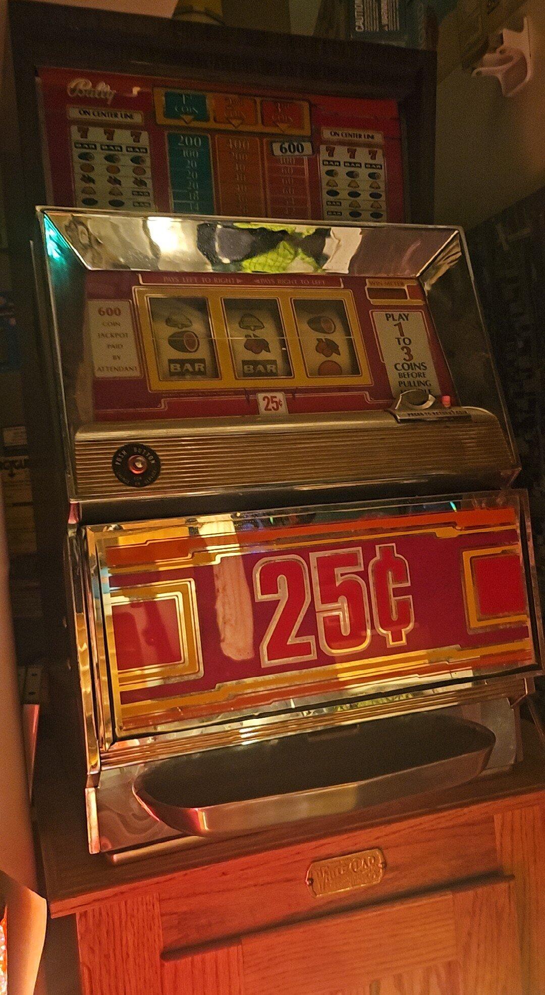 Bally 25 cent Vintage Vegas Slot machine for $400 in Portland, OR | For Sale & Free — Nextdoor