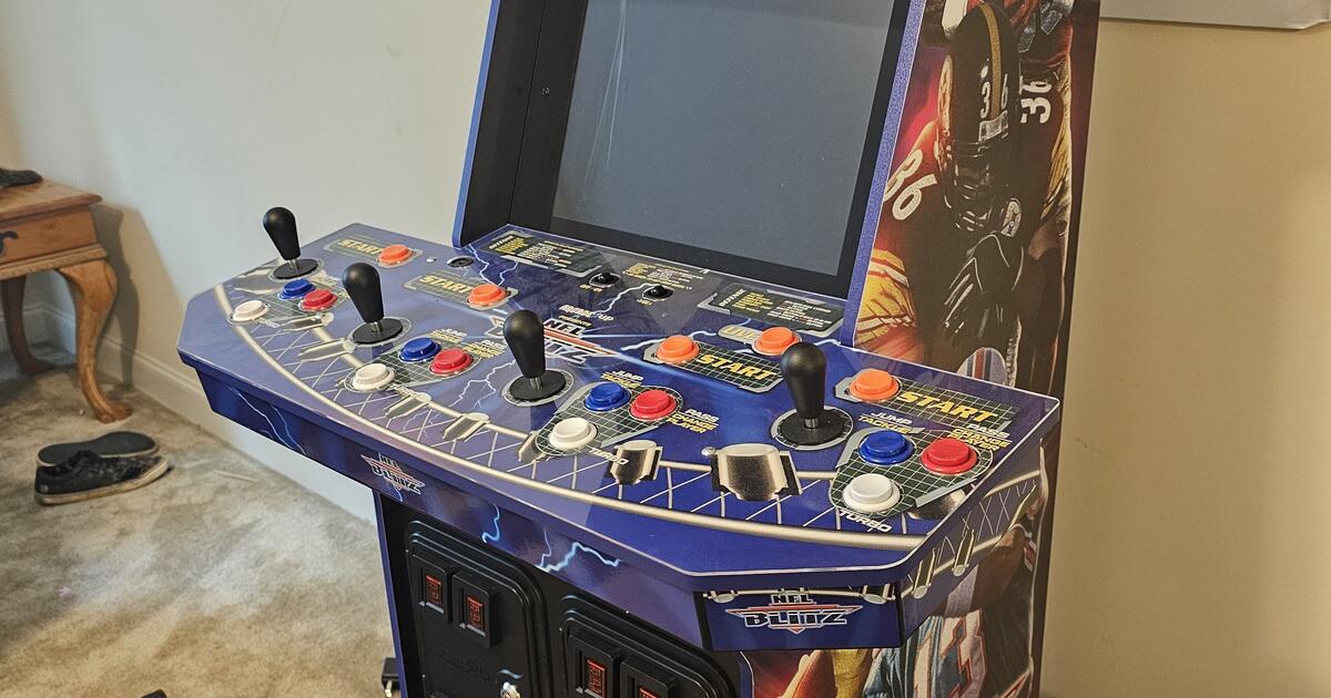 Blitz Arcade Game in Garner, NC | For Sale & Free — Nextdoor