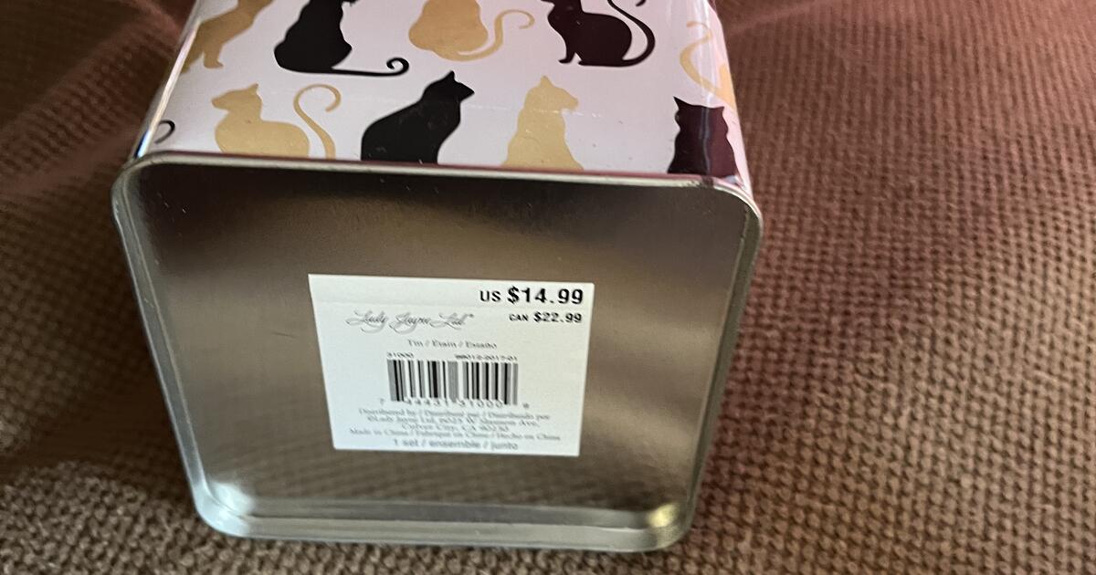 Cat Treat Tin for $4 in Warminster, PA | For Sale & Free — Nextdoor