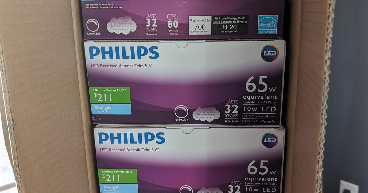 5 Phillips LED Recessed Can Retrofit lights for Free in McQueeney, TX ...