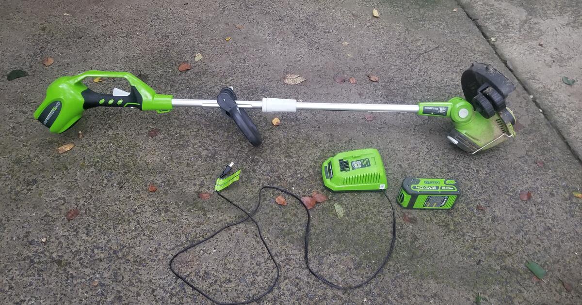 Greenworks 40V 13" Cordless String Trimmer / Edger, Tool Only (NO ...