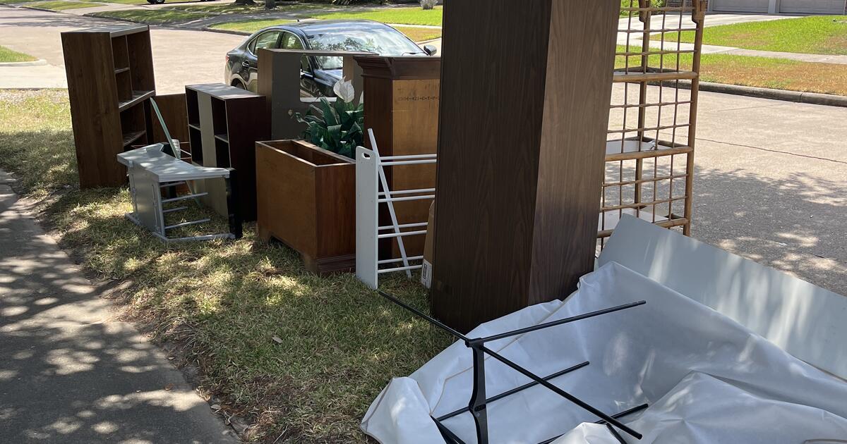 Free Furniture - Shelving, Desks, Stands for Free in Houston, TX | For ...