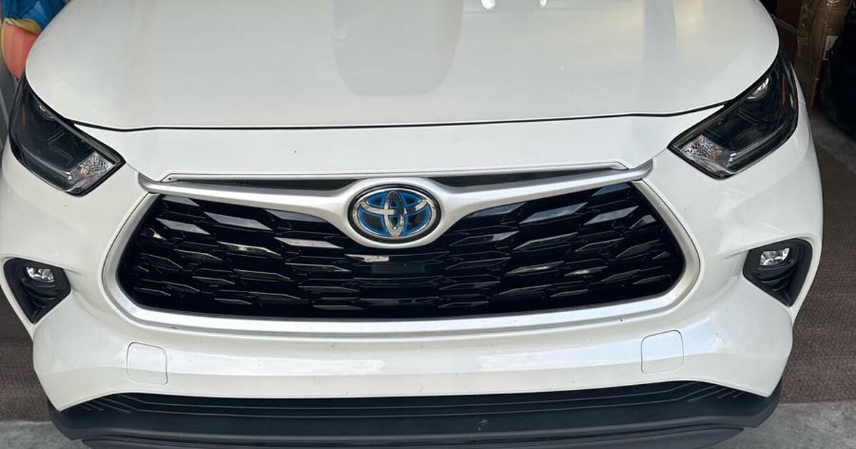 2021 Toyota Highlander Hybrid XLE SUV - 35MPG for $29500 in Leland, NC ...