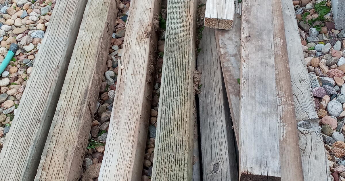 Fence posts and lumber $20 for $20 in Centennial, CO | For Sale & Free ...