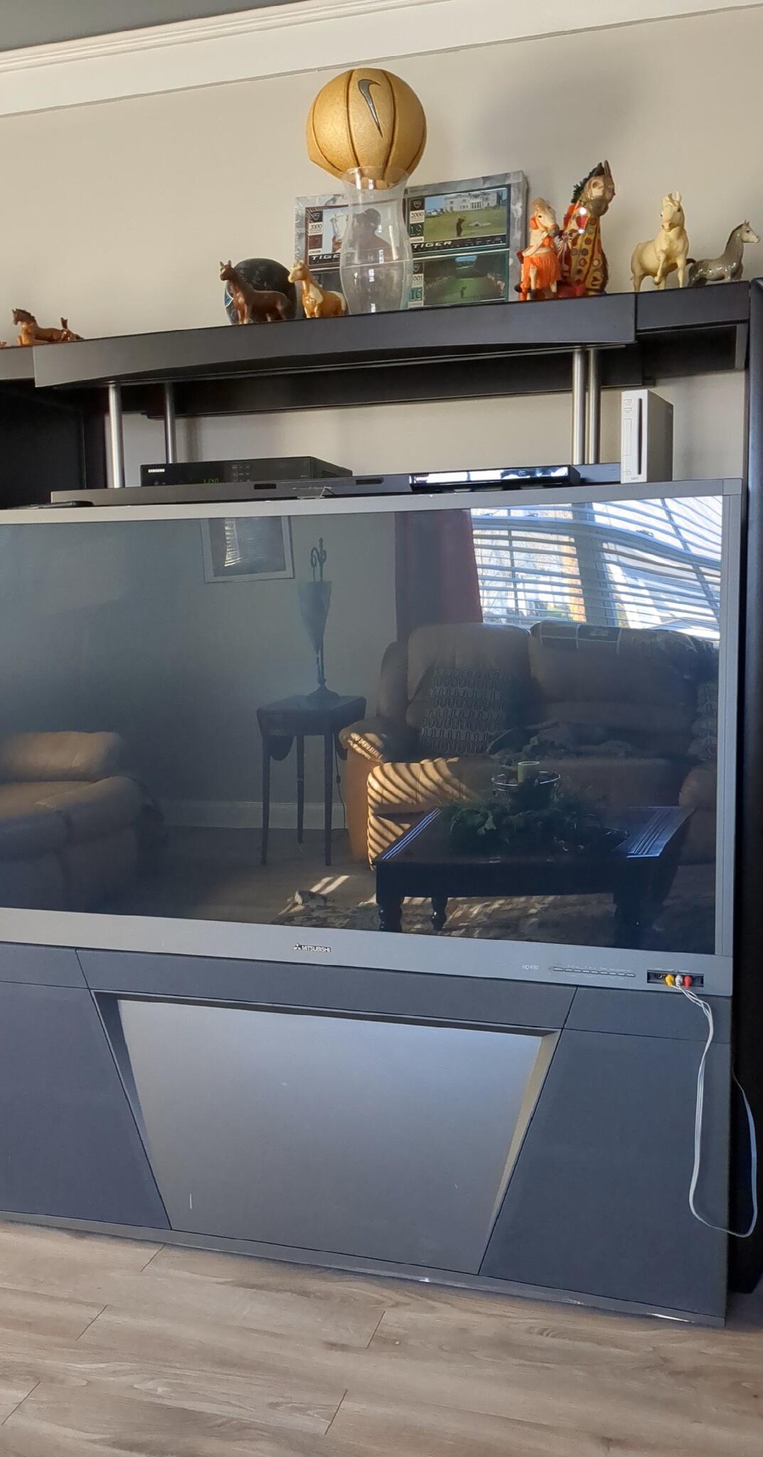 65-in Big Box TV for Free in Huntersville, NC | For Sale & Free — Nextdoor