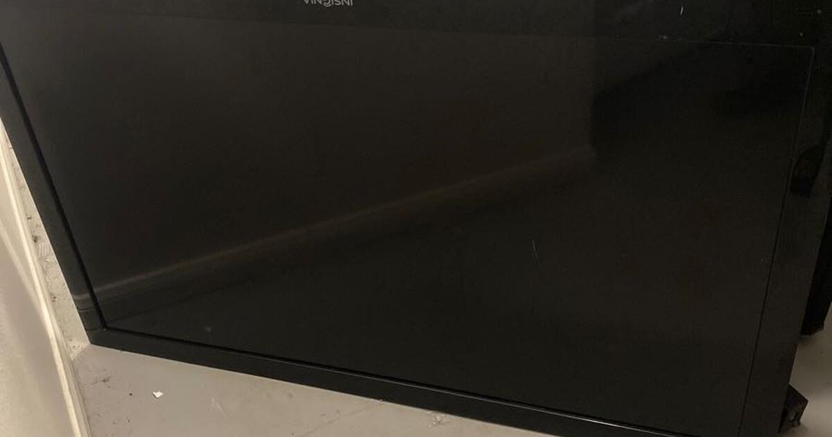 60 inch insignia Flat Screen Tv, Dark Wooden Computer desk for Free in ...