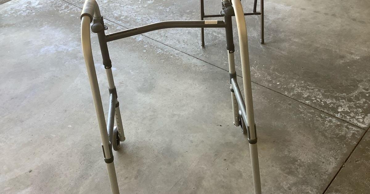 Invacare Dual-Release Adult Paddle Walker with 5" Fixed Wheel for $15 ...