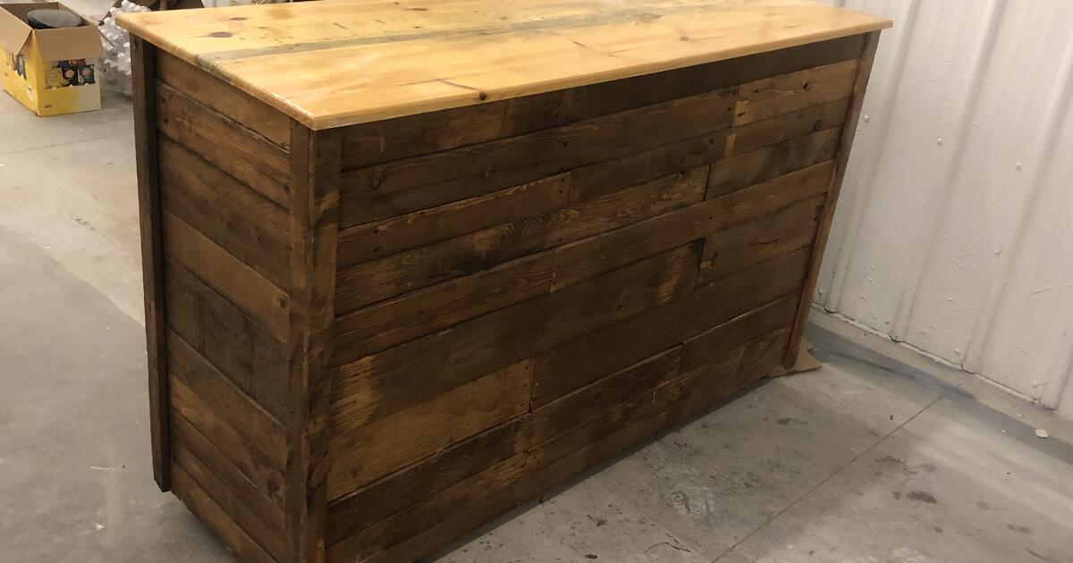 Coffee Bar / Bar for $175 in Traverse City, MI | For Sale & Free — Nextdoor