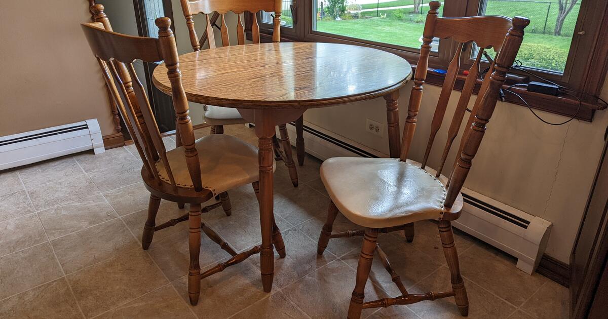 Table and chairs for $125 in Wheeling, IL | For Sale & Free — Nextdoor