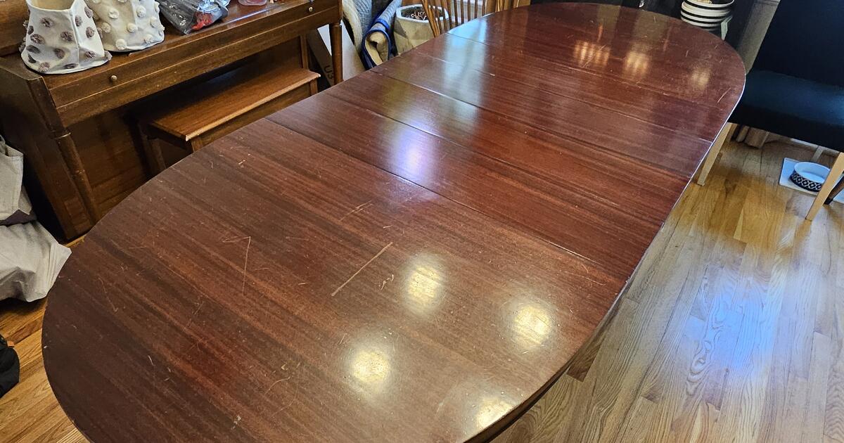 Dining Room Table w Self Contained Leave - $190 OBO for $190 in ...