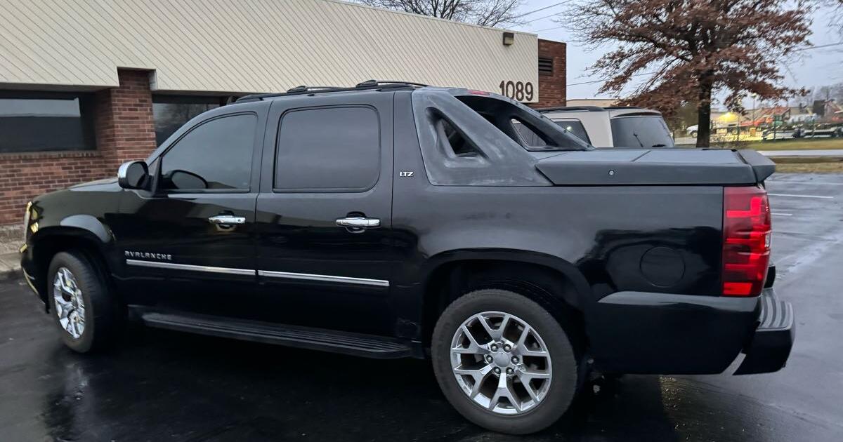2010 Chevy avalanche LTC fully loaded for $13900 in Carmel, IN | For ...